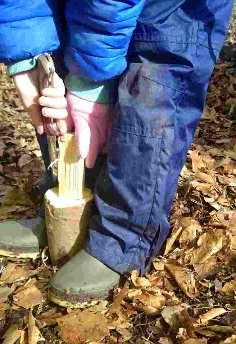Forest Craft Book – A Child’s Guide to Whittling in The Woodland, review